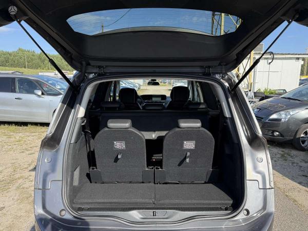 Pelēks Citroen Grand C4 Picasso 2017 Viļņa, ar dzinēja tilpumu 1.56 L un nobraukumu 234 tūkst. km par 6600 €, foto 5 vietnē AUTOMOTO.COM.LV