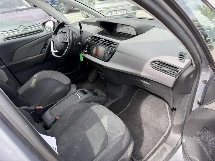 Pelēks Citroen Grand C4 Picasso 2017 Tauragė, ar dzinēja tilpumu 1.56 L un nobraukumu 246 tūkst. km par 5500 €, foto 7 vietnē AUTOMOTO.COM.LV
