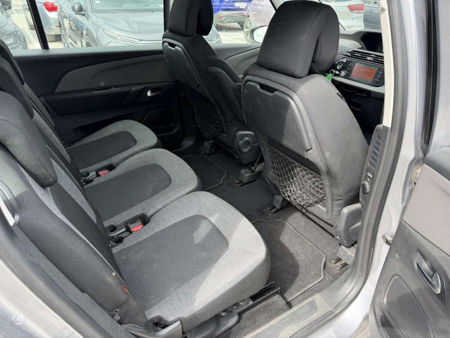 Pelēks Citroen Grand C4 Picasso 2017 Tauragė, ar dzinēja tilpumu 1.56 L un nobraukumu 246 tūkst. km par 5500 €, foto 8 vietnē AUTOMOTO.COM.LV