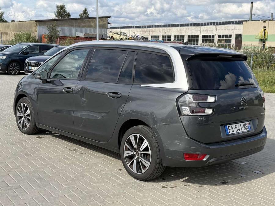 Pelēks Citroen Grand C4 Picasso 2017 Tauragė, ar dzinēja tilpumu 1.56 L un nobraukumu 215 tūkst. km par 5500 €, foto 6 vietnē AUTOMOTO.COM.LV