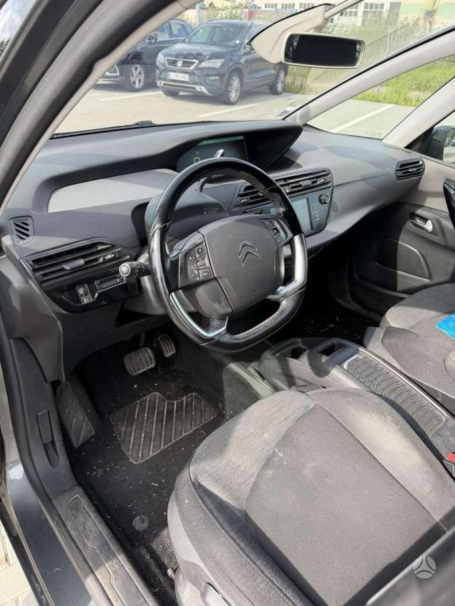 Pelēks Citroen Grand C4 Picasso 2017 Tauragė, ar dzinēja tilpumu 1.56 L un nobraukumu 215 tūkst. km par 5500 €, foto 13 vietnē AUTOMOTO.COM.LV