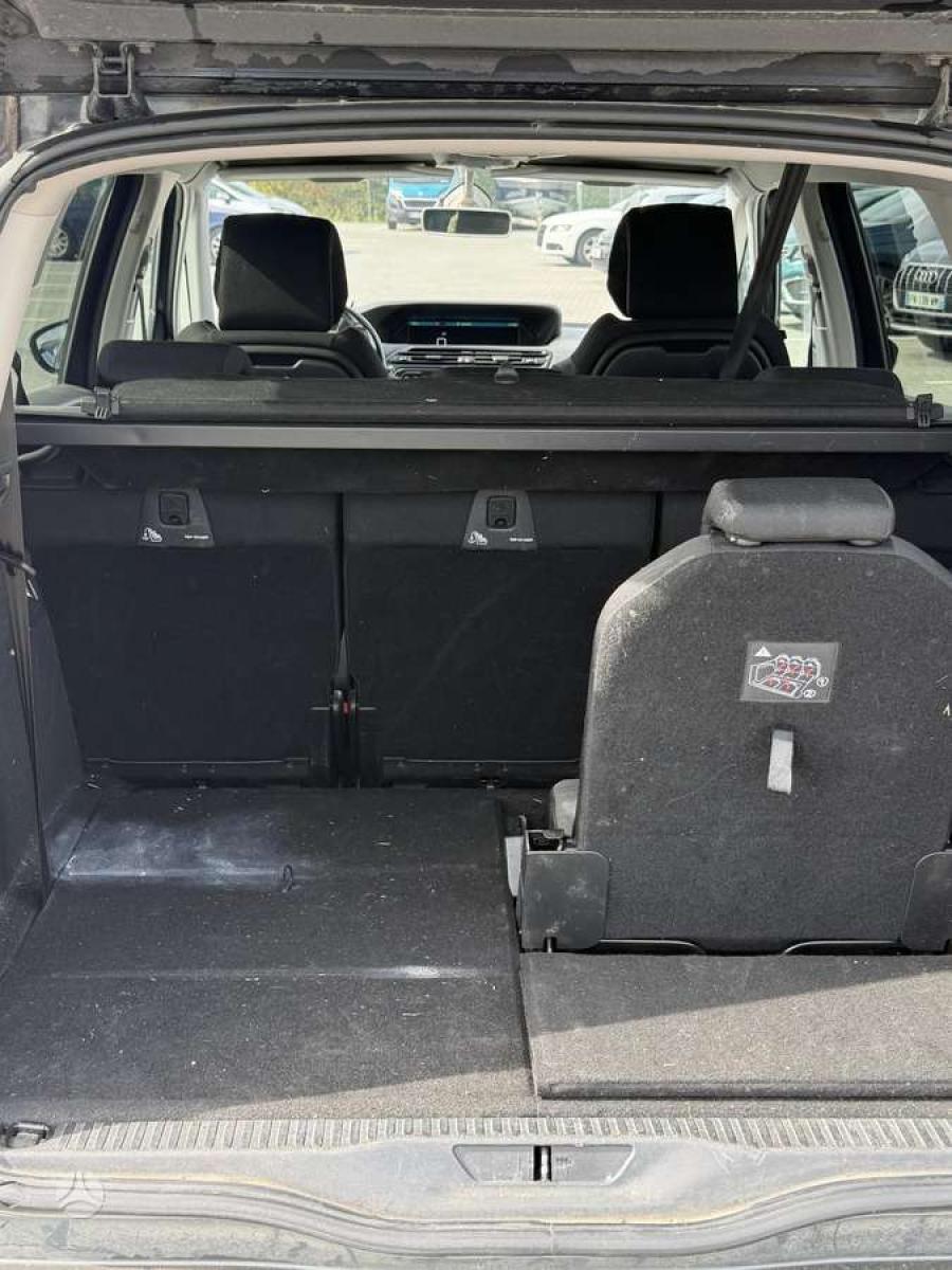 Pelēks Citroen Grand C4 Picasso 2017 Tauragė, ar dzinēja tilpumu 1.56 L un nobraukumu 215 tūkst. km par 5500 €, foto 21 vietnē AUTOMOTO.COM.LV
