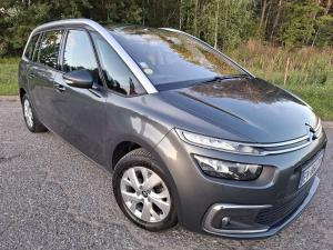 Grey Citroen Grand C4 Picasso 2017 in Kaunas, with an engine capacity of 1.56 L and mileage of 200 thousand km for 6150 €, photo 1 on AUTOMOTO.COM.LV