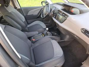 Grey Citroen Grand C4 Picasso 2017 in Kaunas, with an engine capacity of 1.56 L and mileage of 200 thousand km for 6150 €, photo 7 on AUTOMOTO.COM.LV