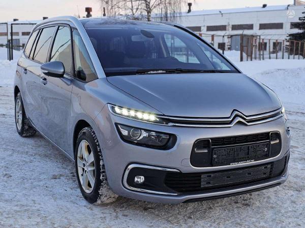 Pelēks Citroen Grand C4 Picasso 2018 Rokiškis, ar dzinēja tilpumu 1.20 L un nobraukumu 160 tūkst. km par 6450 €, foto  vietnē AUTOMOTO.COM.LV