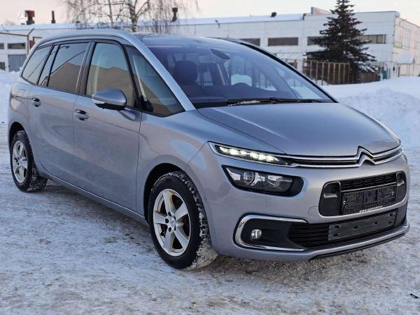 Pelēks Citroen Grand C4 Picasso 2018 Rokiškis, ar dzinēja tilpumu 1.20 L un nobraukumu 160 tūkst. km par 6450 €, foto 2 vietnē AUTOMOTO.COM.LV