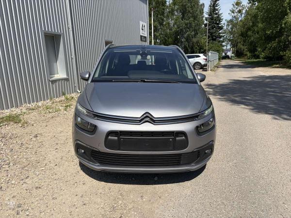 Pelēks Citroen Grand C4 Picasso 2018 Ukmergė, ar dzinēja tilpumu 1.60 L un nobraukumu 280 tūkst. km par 4850 €, foto 3 vietnē AUTOMOTO.COM.LV