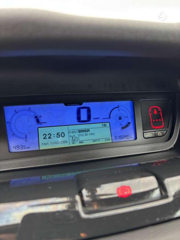 Pelēks Citroen Grand C4 Picasso 2008 Kauņa, ar dzinēja tilpumu 2.00 L un nobraukumu 319 tūkst. km par 1450 €, foto 6 vietnē AUTOMOTO.COM.LV