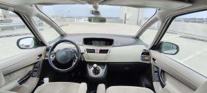 Citroen Grand C4 Picasso 2007 in Vilnius, with an engine capacity of 1.60 L and mileage of 295 thousand km for 1300 €, photo 4 on AUTOMOTO.COM.LV