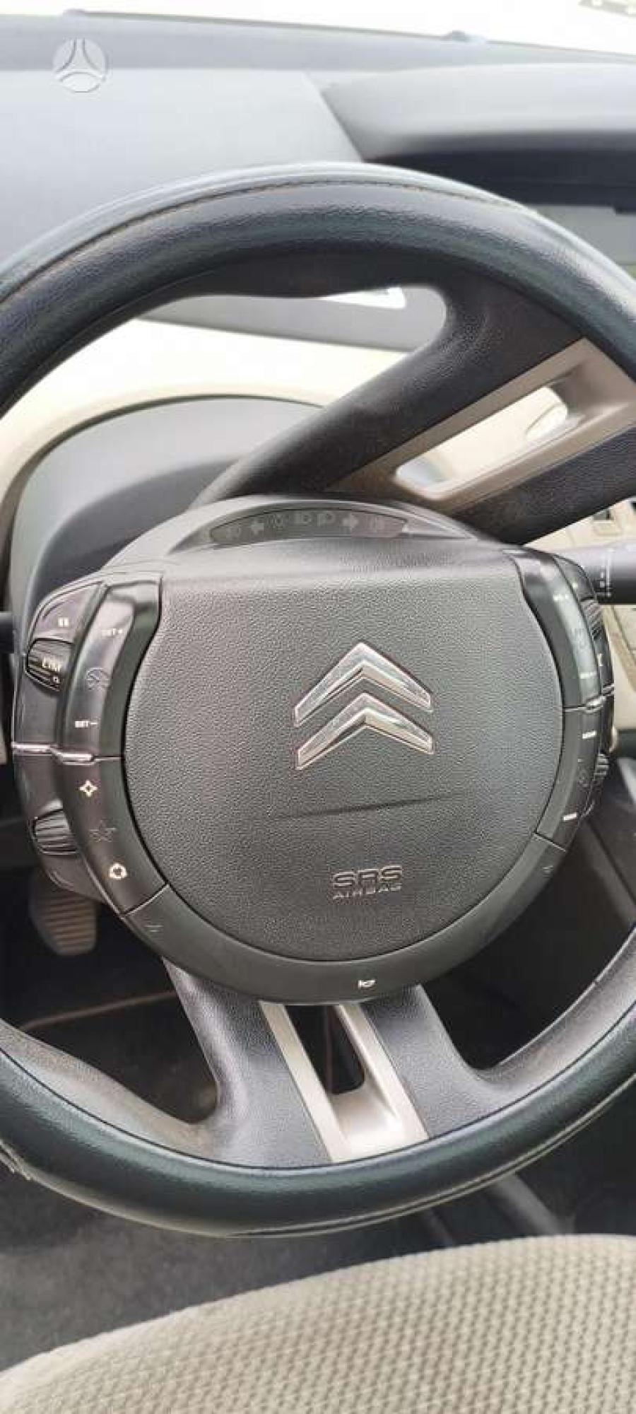 Citroen Grand C4 Picasso 2007 in Vilnius, with an engine capacity of 1.60 L and mileage of 295 thousand km for 1300 €, photo 34 on AUTOMOTO.COM.LV