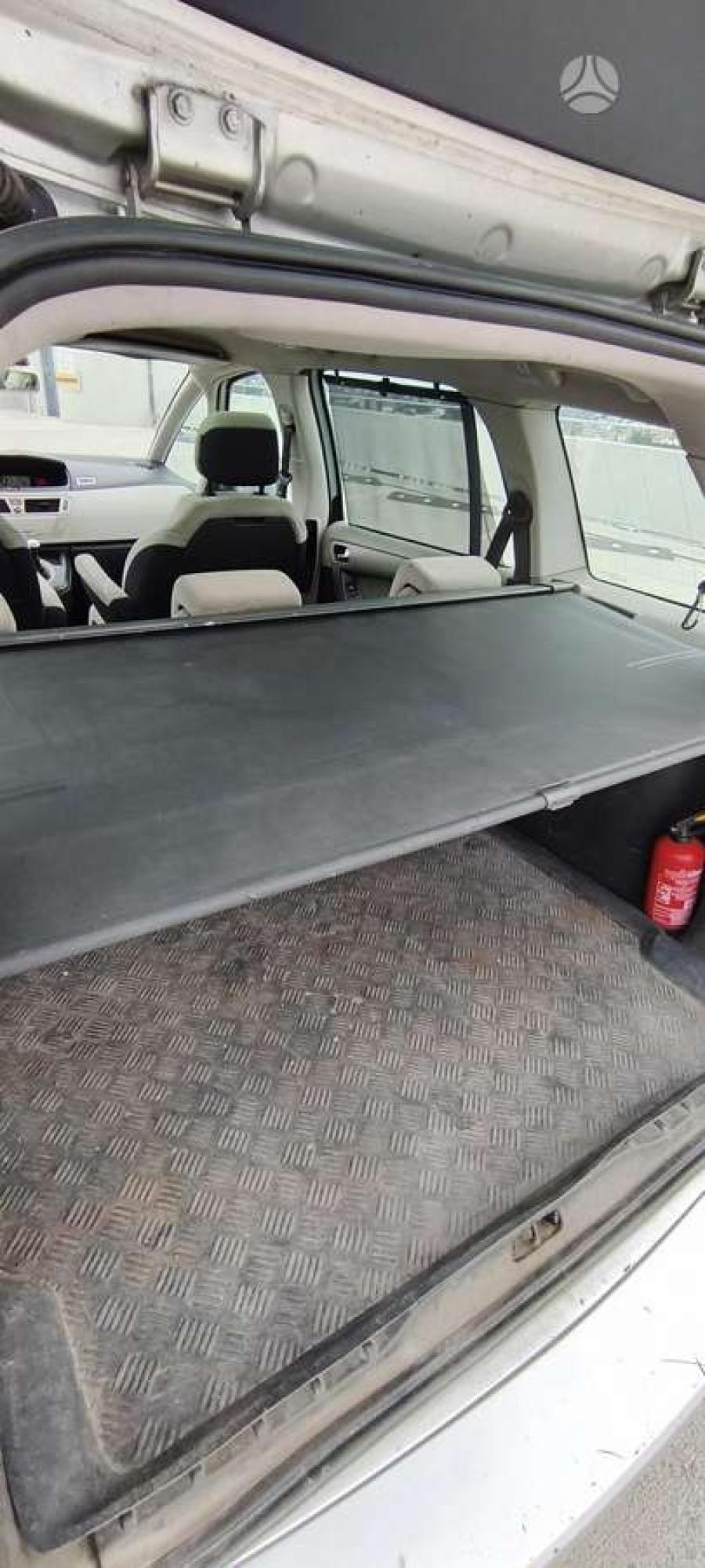 Citroen Grand C4 Picasso 2007 in Vilnius, with an engine capacity of 1.60 L and mileage of 295 thousand km for 1300 €, photo 40 on AUTOMOTO.COM.LV
