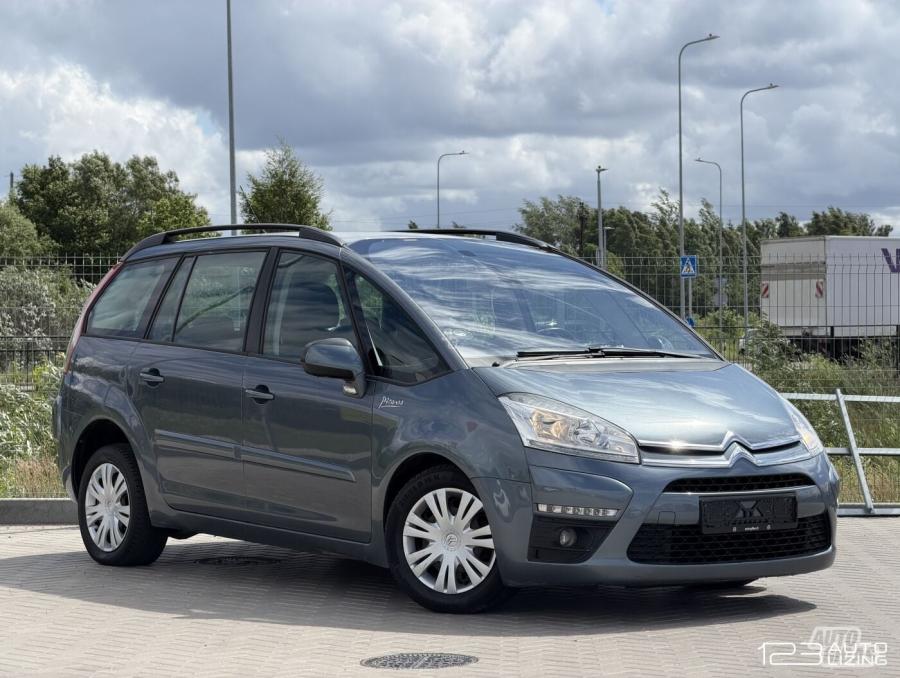 Citroen Grand C4 Picasso 2011 in Taurage, with an engine capacity of 1.60 L and mileage of 179 thousand km for 2400 €, photo 5 on AUTOMOTO.COM.LV