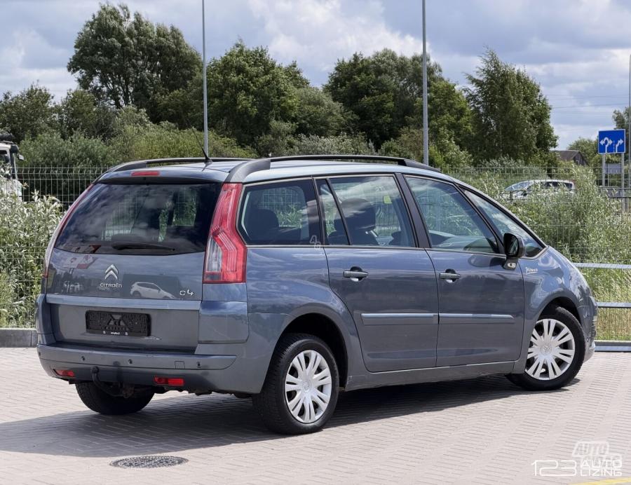 Citroen Grand C4 Picasso 2011 in Taurage, with an engine capacity of 1.60 L and mileage of 179 thousand km for 2400 €, photo 7 on AUTOMOTO.COM.LV
