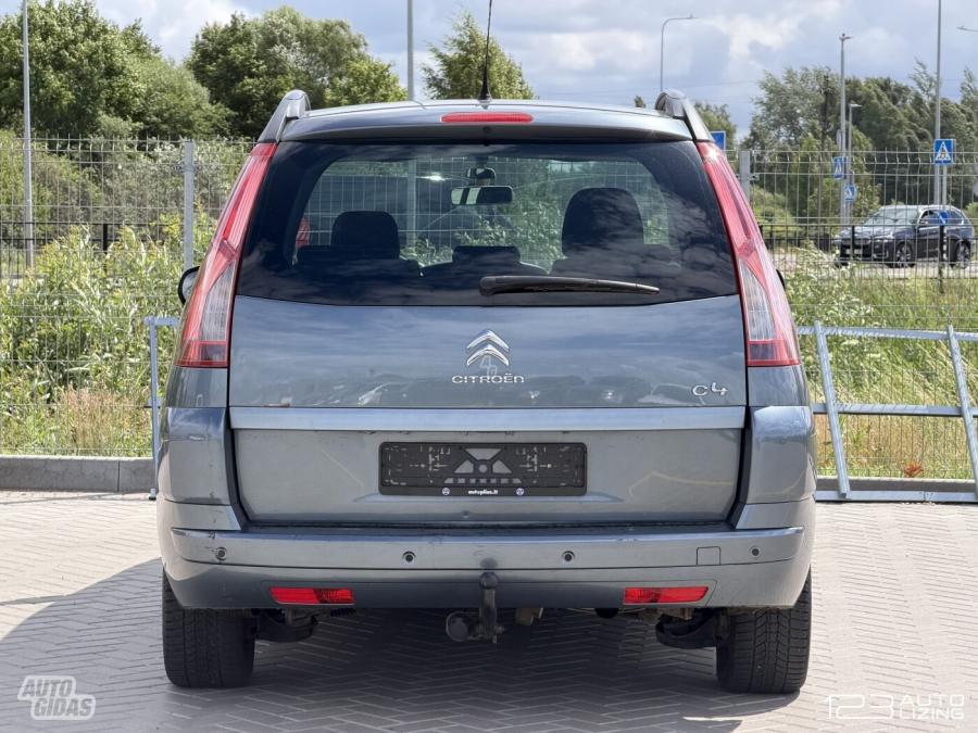 Citroen Grand C4 Picasso 2011 in Taurage, with an engine capacity of 1.60 L and mileage of 179 thousand km for 2400 €, photo 8 on AUTOMOTO.COM.LV