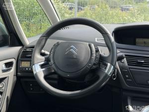 Citroen Grand C4 Picasso 2011 in Taurage, with an engine capacity of 1.60 L and mileage of 179 thousand km for 2400 €, photo 15 on AUTOMOTO.COM.LV