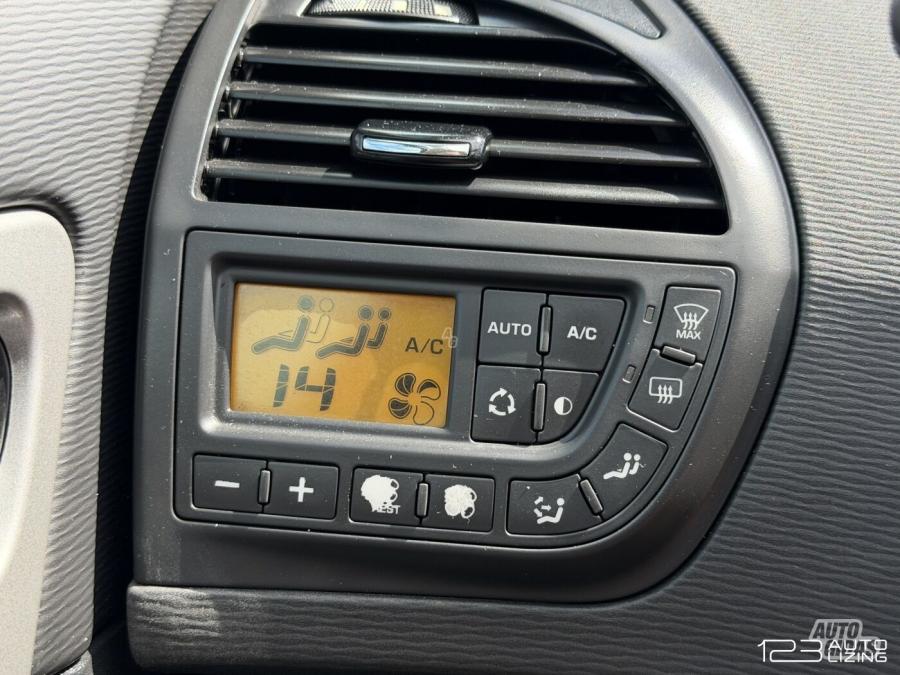 Citroen Grand C4 Picasso 2011 in Taurage, with an engine capacity of 1.60 L and mileage of 179 thousand km for 2400 €, photo 19 on AUTOMOTO.COM.LV