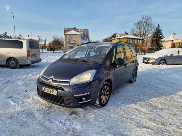 Citroen Grand C4 Picasso 2013 in Taurage, with an engine capacity of 1.56 L and mileage of 298 thousand km for 2750 €, photo 1 on AUTOMOTO.COM.LV