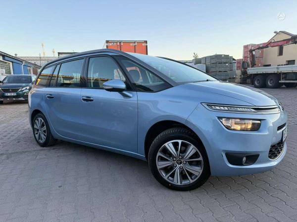 Citroen Grand C4 Picasso 2014 in Marijampole, with an engine capacity of 2.00 L and mileage of 230 thousand km for 4999 €, photo 3 on AUTOMOTO.COM.LV