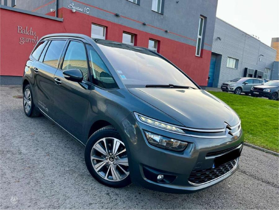 Citroen Grand C4 Picasso 2016 in Siauliai, with an engine capacity of 2.00 L and mileage of 259 thousand km for 7150 €, photo 1 on AUTOMOTO.COM.LV