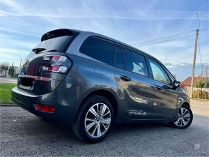 Citroen Grand C4 Picasso 2016 in Siauliai, with an engine capacity of 2.00 L and mileage of 259 thousand km for 7150 €, photo 2 on AUTOMOTO.COM.LV