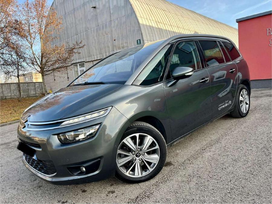 Citroen Grand C4 Picasso 2016 in Siauliai, with an engine capacity of 2.00 L and mileage of 259 thousand km for 7150 €, photo 4 on AUTOMOTO.COM.LV
