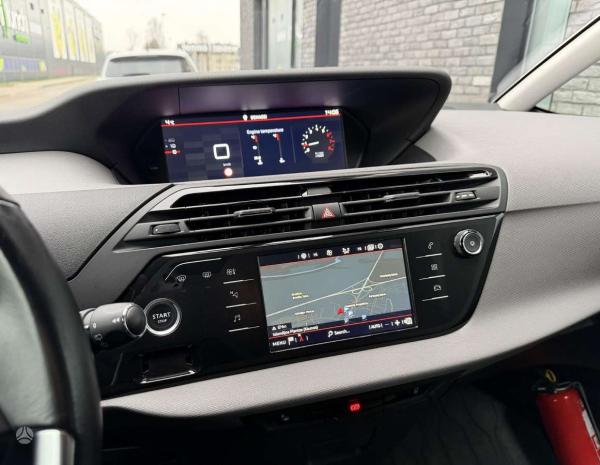 Citroen Grand C4 Picasso 2017 in Kaunas, with an engine capacity of 1.20 L and mileage of 160 thousand km for 7470 €, photo 11 on AUTOMOTO.COM.LV