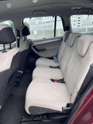 Sarkans Citroen Grand C4 Picasso 2008 Viļņa, ar dzinēja tilpumu 2.00 L un nobraukumu 230 tūkst. km par 2300 €, foto 14 vietnē AUTOMOTO.COM.LV