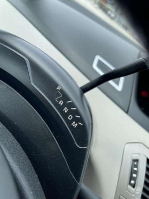 Sarkans Citroen Grand C4 Picasso 2008 Viļņa, ar dzinēja tilpumu 2.00 L un nobraukumu 230 tūkst. km par 2300 €, foto 23 vietnē AUTOMOTO.COM.LV