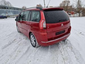Sarkans Citroen Grand C4 Picasso 2013 Panevēža, ar dzinēja tilpumu 1.59 L un nobraukumu 221 tūkst. km par 3850 €, foto 6 vietnē AUTOMOTO.COM.LV
