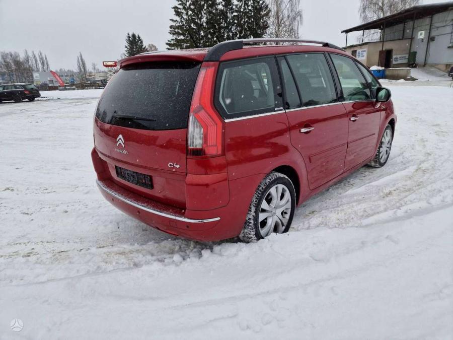 Sarkans Citroen Grand C4 Picasso 2013 Panevēža, ar dzinēja tilpumu 1.59 L un nobraukumu 221 tūkst. km par 3850 €, foto 7 vietnē AUTOMOTO.COM.LV