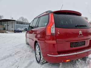 Sarkans Citroen Grand C4 Picasso 2013 Panevēža, ar dzinēja tilpumu 1.59 L un nobraukumu 221 tūkst. km par 3850 €, foto 10 vietnē AUTOMOTO.COM.LV