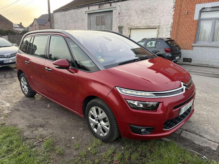Sarkans Citroen Grand C4 Picasso 2014 Ukmergė, ar dzinēja tilpumu 1.60 L un nobraukumu 330 tūkst. km par 3950 €, foto 1 vietnē AUTOMOTO.COM.LV