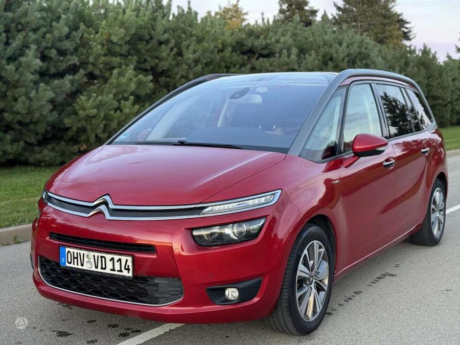 Sarkans Citroen Grand C4 Picasso 2014 Mažeikiai, ar dzinēja tilpumu 2.00 L un nobraukumu 267 tūkst. km par 5200 €, foto 1 vietnē AUTOMOTO.COM.LV