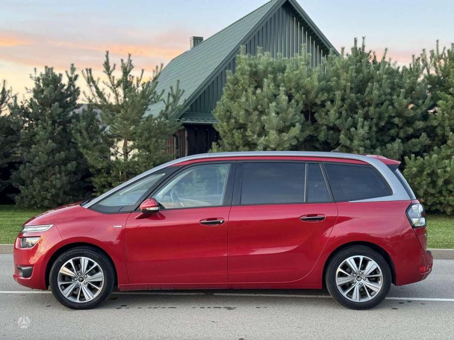 Sarkans Citroen Grand C4 Picasso 2014 Mažeikiai, ar dzinēja tilpumu 2.00 L un nobraukumu 267 tūkst. km par 5200 €, foto 4 vietnē AUTOMOTO.COM.LV