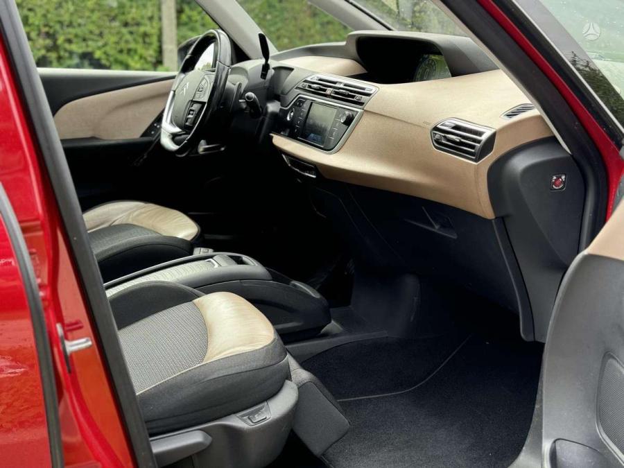 Sarkans Citroen Grand C4 Picasso 2014 Mažeikiai, ar dzinēja tilpumu 2.00 L un nobraukumu 267 tūkst. km par 5200 €, foto 17 vietnē AUTOMOTO.COM.LV