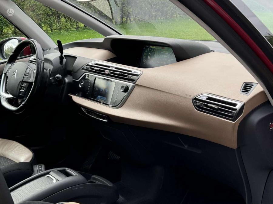 Sarkans Citroen Grand C4 Picasso 2014 Mažeikiai, ar dzinēja tilpumu 2.00 L un nobraukumu 267 tūkst. km par 5200 €, foto 18 vietnē AUTOMOTO.COM.LV