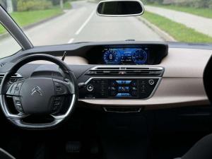 Sarkans Citroen Grand C4 Picasso 2014 Mažeikiai, ar dzinēja tilpumu 2.00 L un nobraukumu 267 tūkst. km par 5200 €, foto 23 vietnē AUTOMOTO.COM.LV