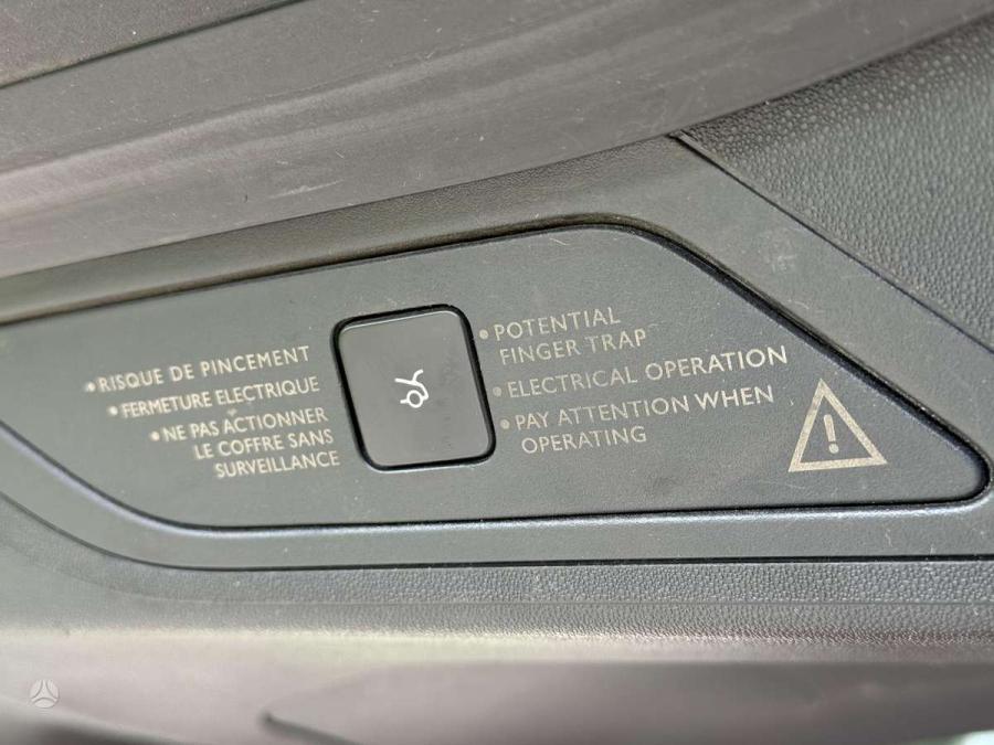 Sarkans Citroen Grand C4 Picasso 2014 Mažeikiai, ar dzinēja tilpumu 2.00 L un nobraukumu 267 tūkst. km par 5200 €, foto 26 vietnē AUTOMOTO.COM.LV