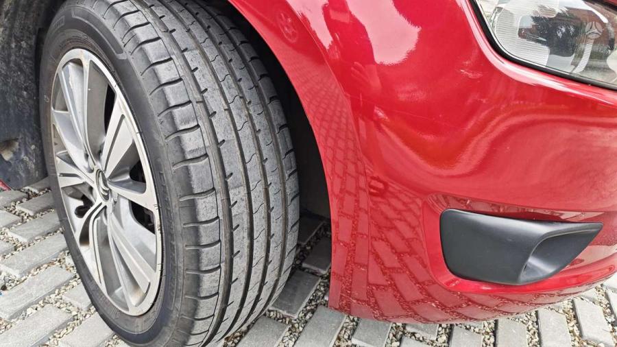 Red Citroen Grand C4 Picasso 2015 in Klaipeda, with an engine capacity of 1.56 L and mileage of 272 thousand km for 5350 €, photo 4 on AUTOMOTO.COM.LV