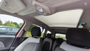 Red Citroen Grand C4 Picasso 2015 in Klaipeda, with an engine capacity of 1.56 L and mileage of 272 thousand km for 5350 €, photo 9 on AUTOMOTO.COM.LV