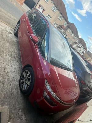 Sarkans Citroen Grand C4 Picasso 2016 Šauļi, ar dzinēja tilpumu 1.56 L un nobraukumu 200 tūkst. km par 2799 €, foto 3 vietnē AUTOMOTO.COM.LV