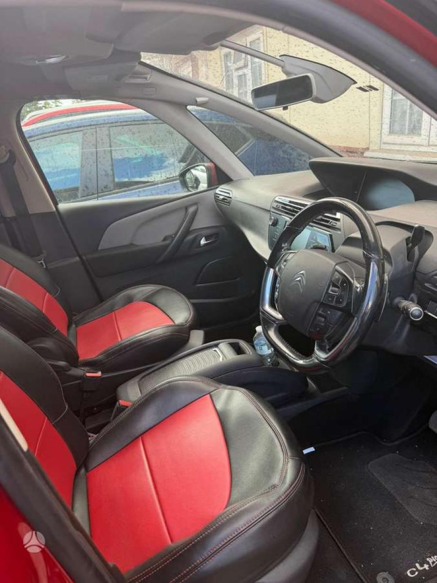 Sarkans Citroen Grand C4 Picasso 2016 Šauļi, ar dzinēja tilpumu 1.56 L un nobraukumu 200 tūkst. km par 2799 €, foto 6 vietnē AUTOMOTO.COM.LV