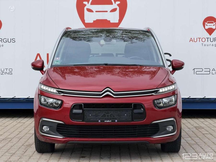 Red Citroen Grand C4 Picasso 2016 in Taurage, with an engine capacity of 1.60 L and mileage of 139 thousand km for 6600 €, photo 4 on AUTOMOTO.COM.LV