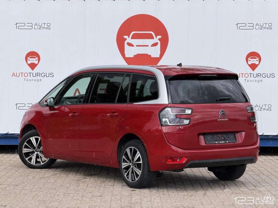 Red Citroen Grand C4 Picasso 2016 in Taurage, with an engine capacity of 1.60 L and mileage of 139 thousand km for 6600 €, photo 6 on AUTOMOTO.COM.LV