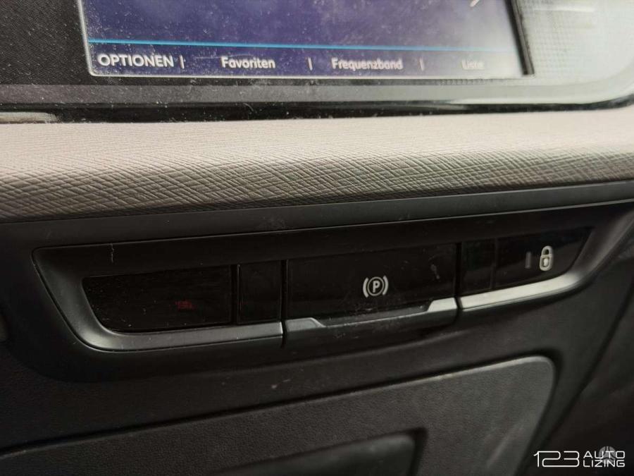 Red Citroen Grand C4 Picasso 2016 in Taurage, with an engine capacity of 1.60 L and mileage of 139 thousand km for 6600 €, photo 19 on AUTOMOTO.COM.LV