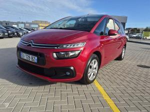 Red Citroen Grand C4 Picasso 2018 in Taurage, with an engine capacity of 1.56 L and mileage of 240 thousand km for 6500 €, photo  on AUTOMOTO.COM.LV