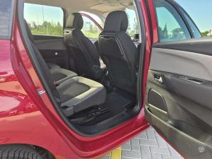 Red Citroen Grand C4 Picasso 2018 in Taurage, with an engine capacity of 1.56 L and mileage of 240 thousand km for 6500 €, photo 11 on AUTOMOTO.COM.LV