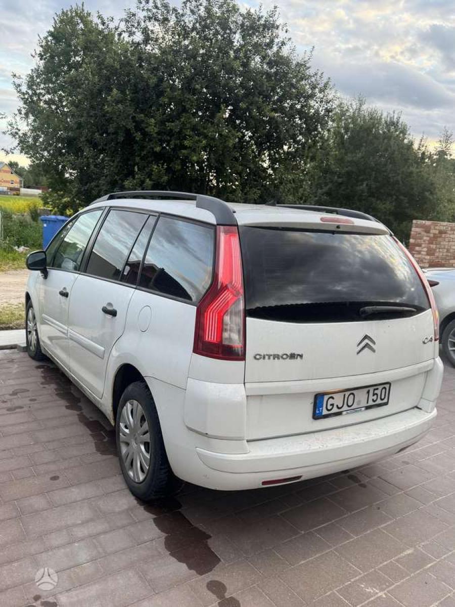 Balts Citroen Grand C4 Picasso 2010 Viļņa, ar dzinēja tilpumu 1.56 L un nobraukumu 305 tūkst. km par 999 €, foto 6 vietnē AUTOMOTO.COM.LV