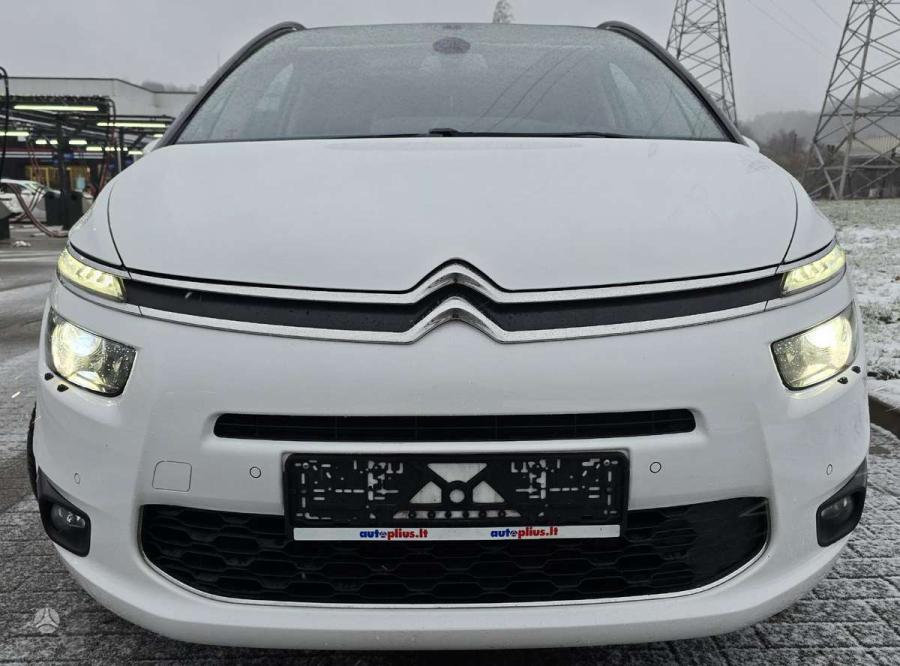 Balts Citroen Grand C4 Picasso 2014 Kauņa, ar dzinēja tilpumu 2.00 L un nobraukumu 305 tūkst. km par 6990 €, foto 2 vietnē AUTOMOTO.COM.LV