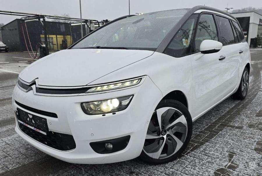 Balts Citroen Grand C4 Picasso 2014 Kauņa, ar dzinēja tilpumu 2.00 L un nobraukumu 305 tūkst. km par 6990 €, foto 3 vietnē AUTOMOTO.COM.LV
